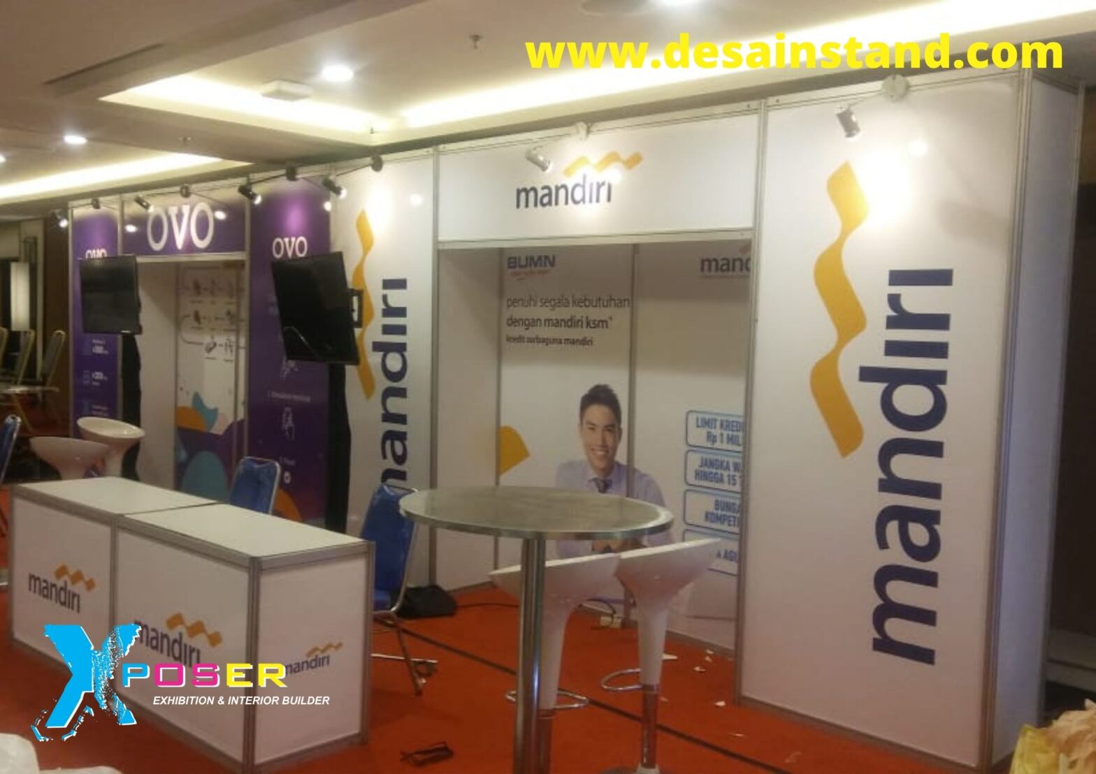 Backdrop stand pameran alumunium R8 - Desainstand